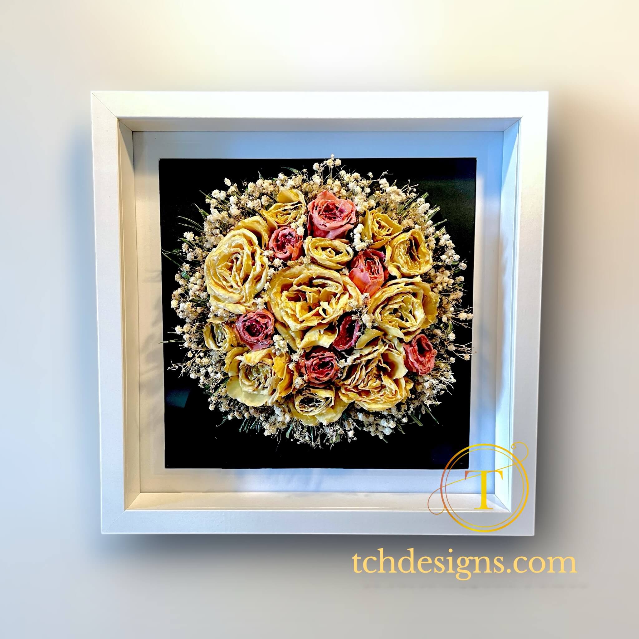 Conservare buchet de mireasa | Tablou 3D silueta rotunda, 32×32cm – TCH.Designs